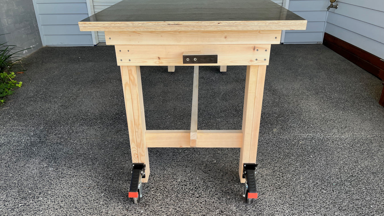 Wall Mounted Folding Workbench Plans – DIY For Knuckleheads